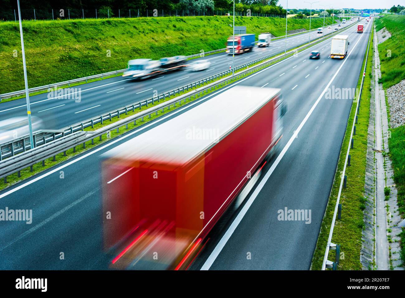 Six lane controlled access highway hi-res stock photography and images ...
