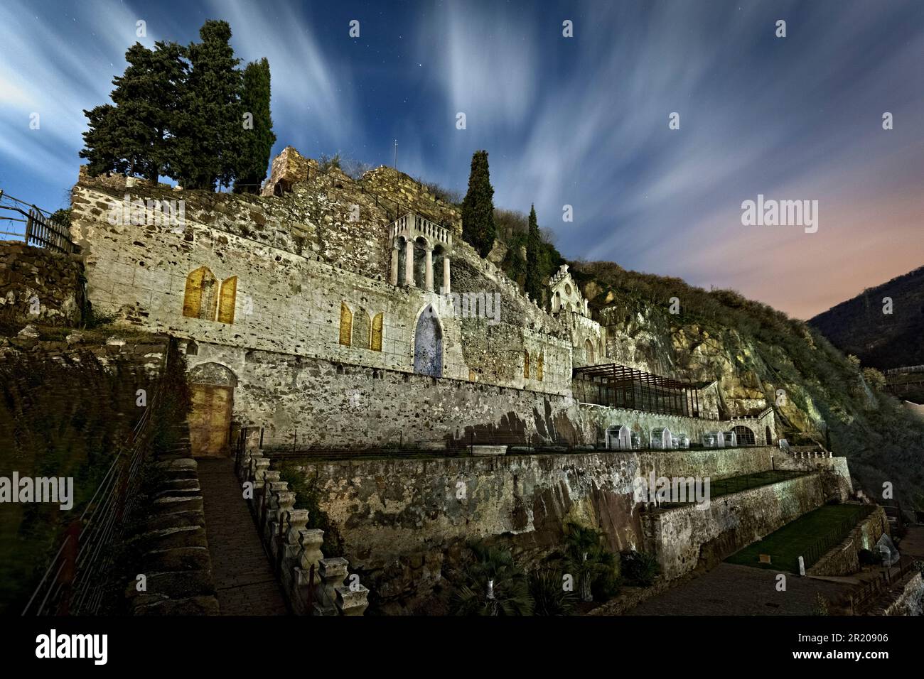 Night at the Ciucioi garden: a 19th century monumental garden built in ...