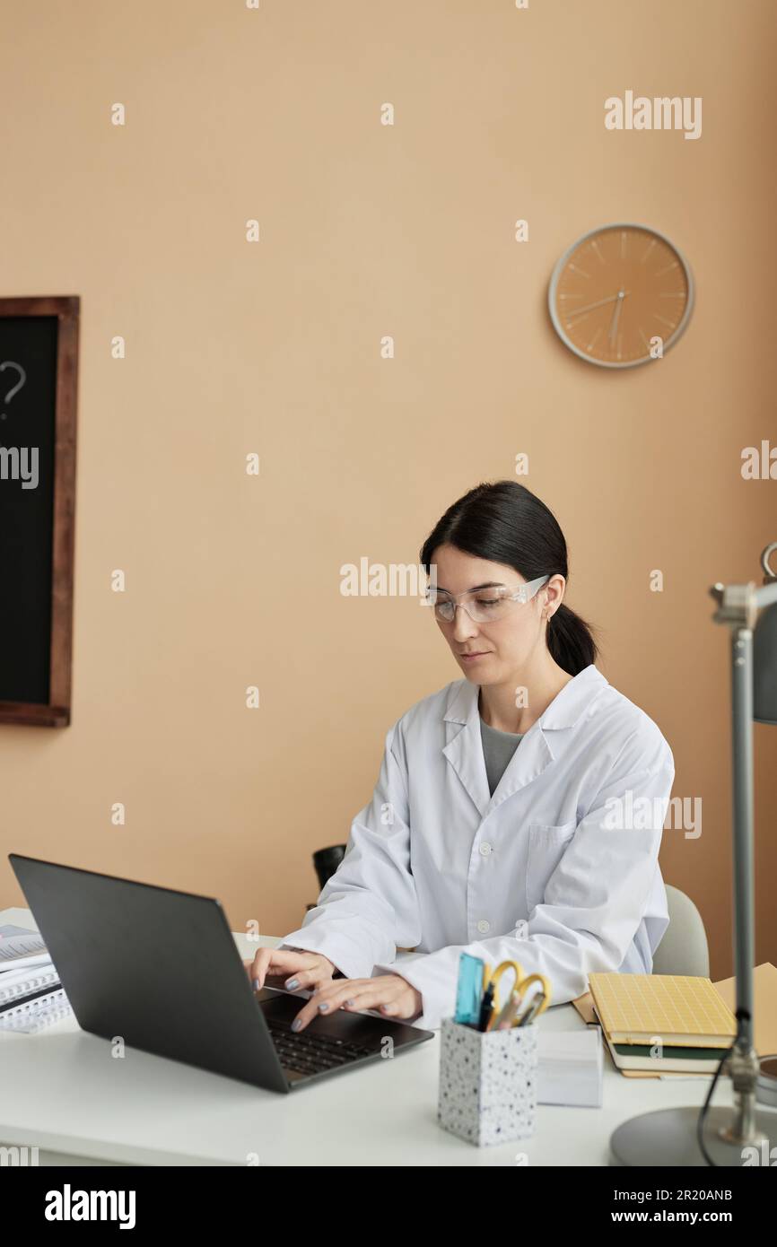 Female physics teacher with experiment hi-res stock photography and ...