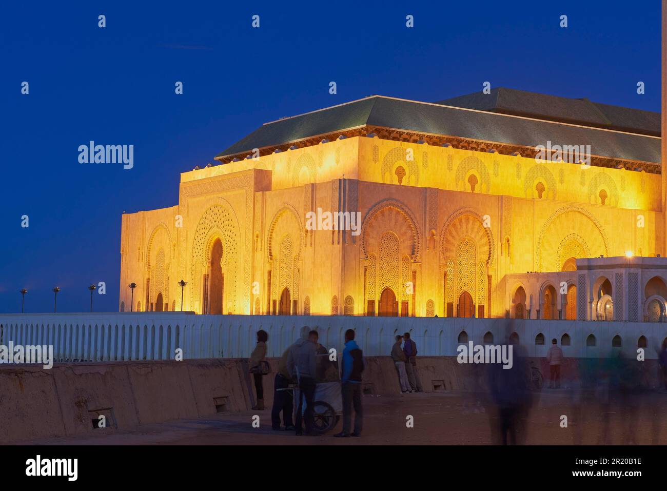 Casablanca, Hassan II Mosque at dusk, North Africa, Maghreb, Atlantic ...