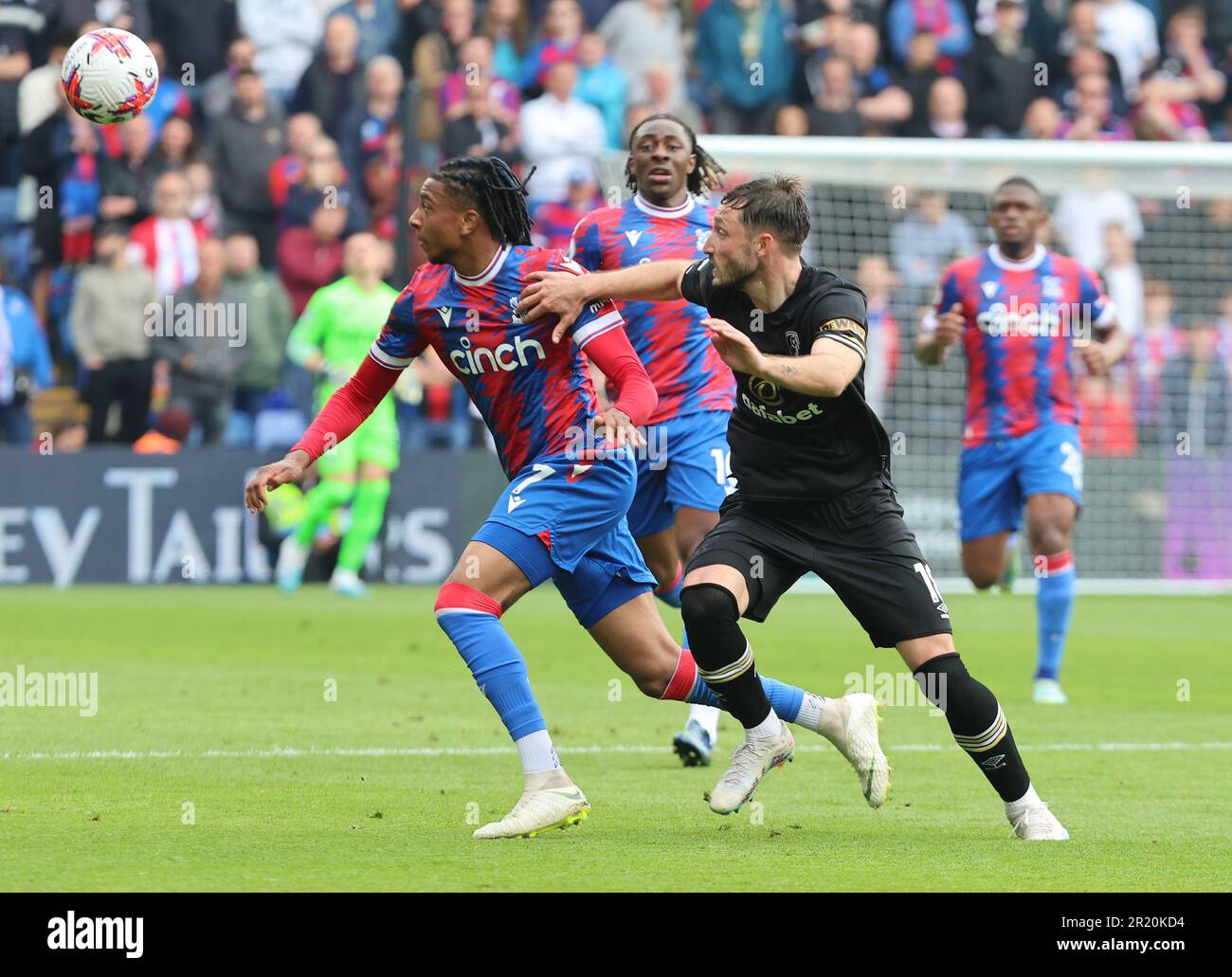 Crystal Palace's Michael Olise holds of Matias Vina (on loan from Roma ...