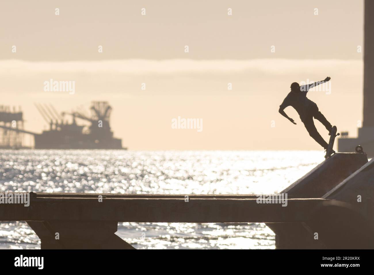 Muscular skateboarder hi-res stock photography and images - Alamy