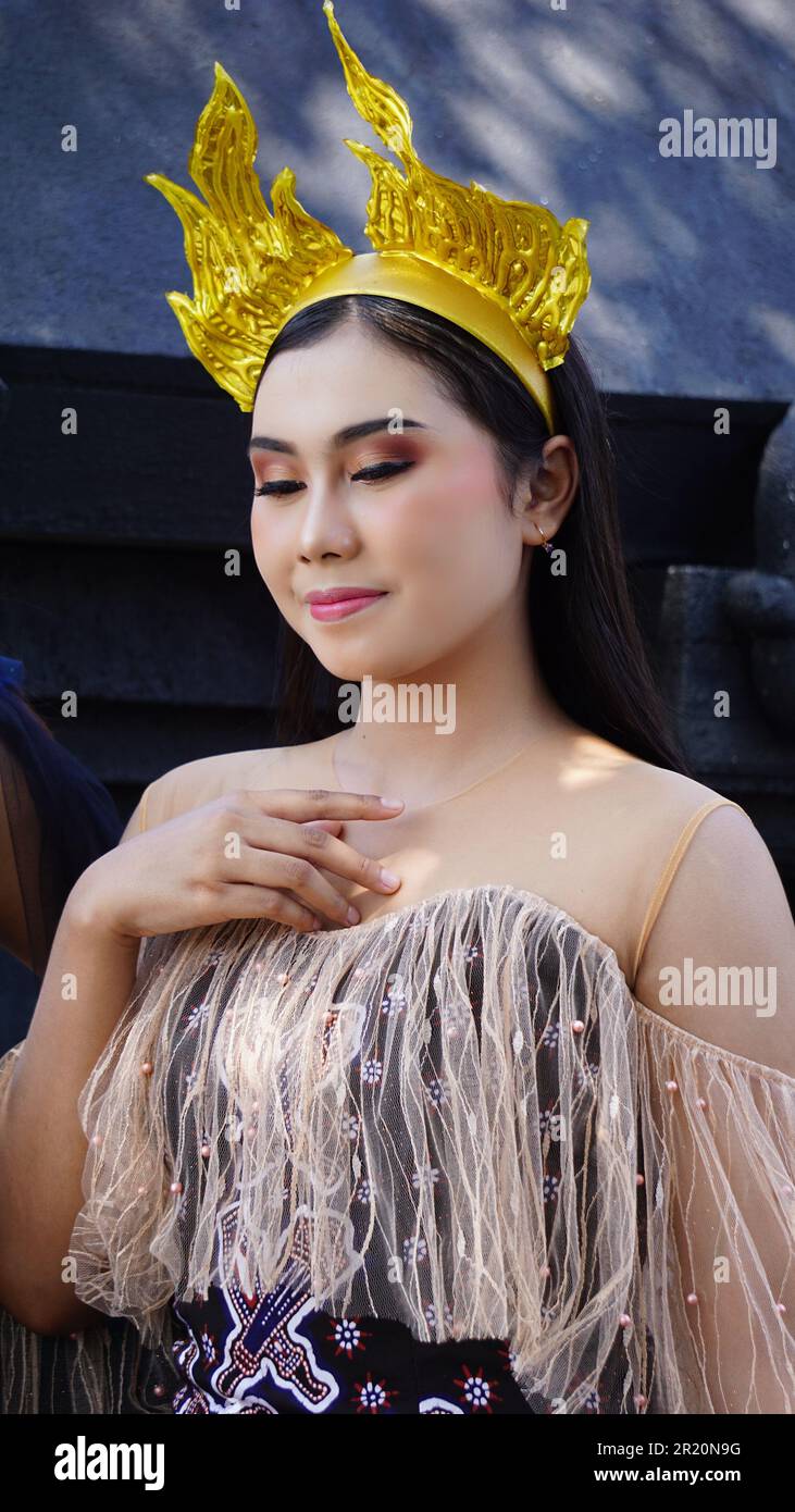 Indonesian model with batik clothes Stock Photo - Alamy