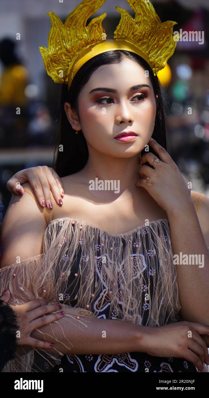 Malaysian style dress hi-res stock photography and images - Alamy