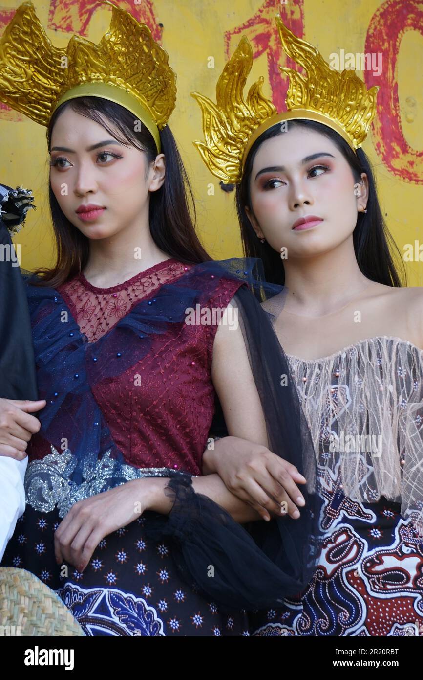 Indonesian model with batik clothes Stock Photo - Alamy