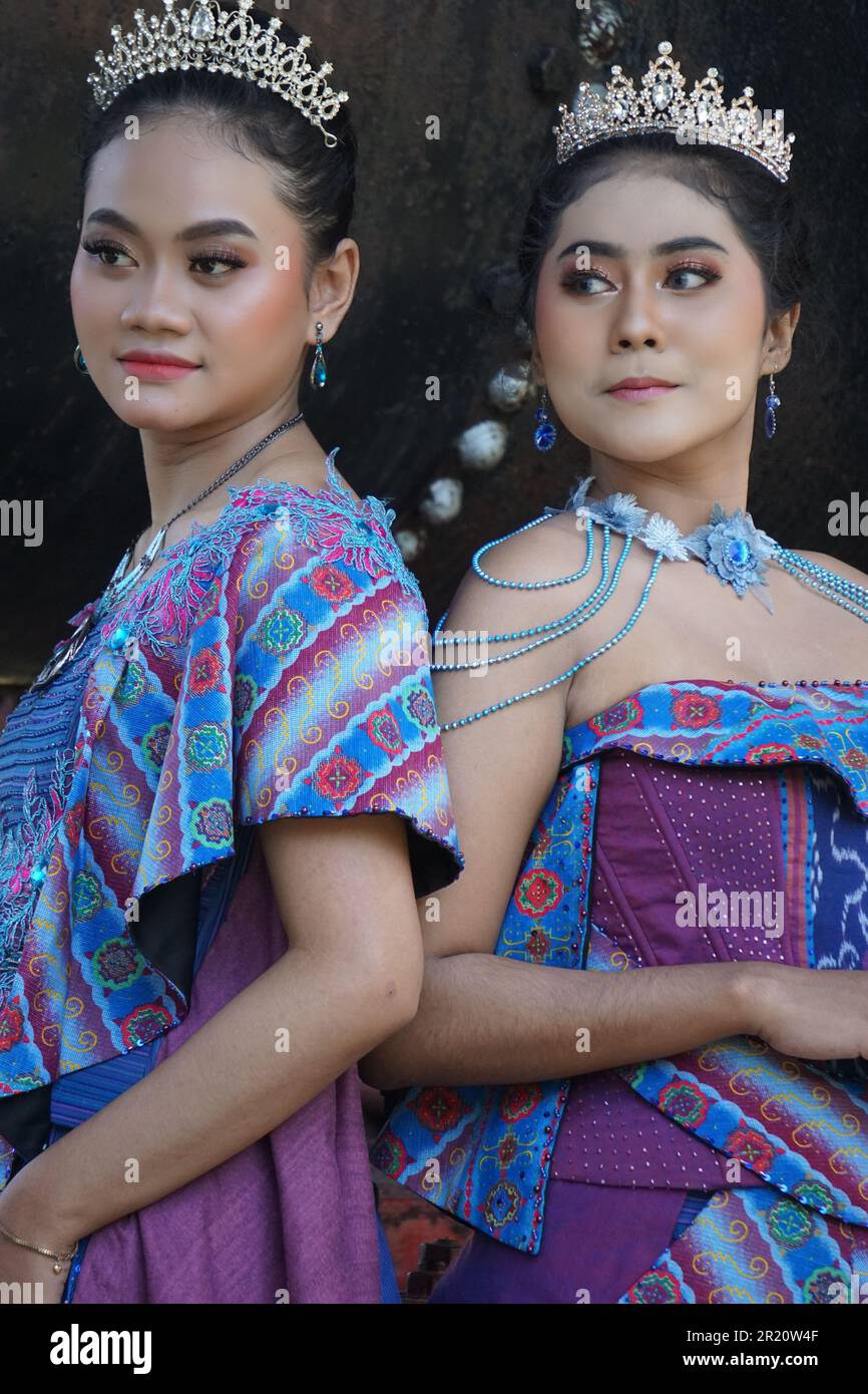 Indonesian model with batik clothes Stock Photo - Alamy