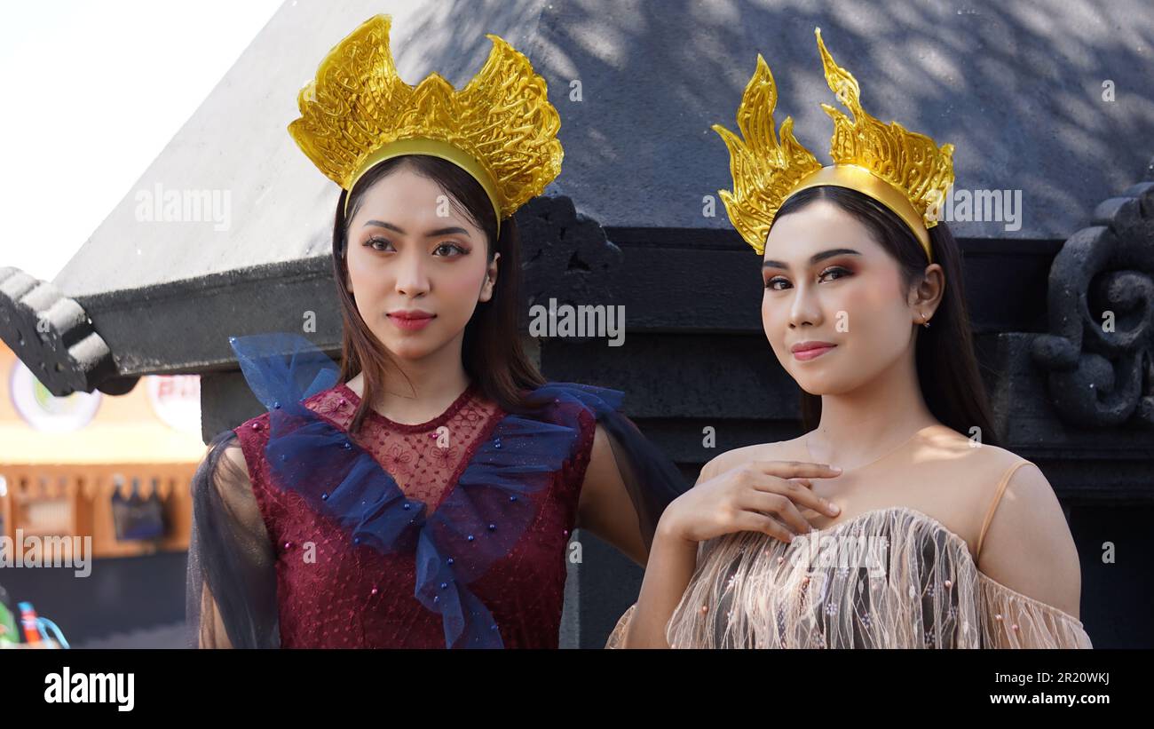 Indonesian model with batik clothes Stock Photo - Alamy