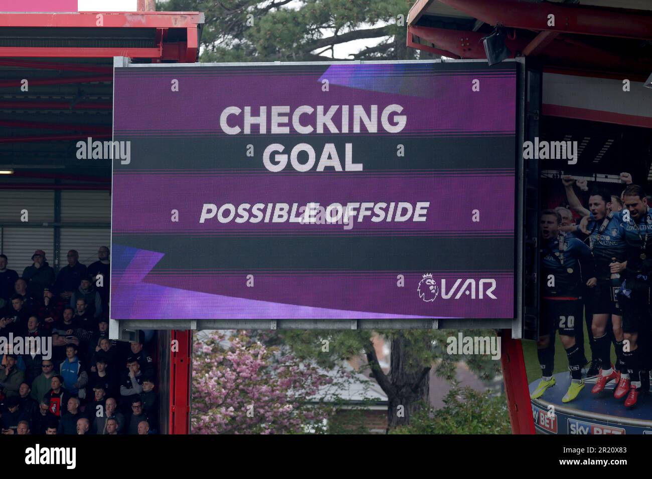 Stadium announcements hi-res stock photography and images - Alamy