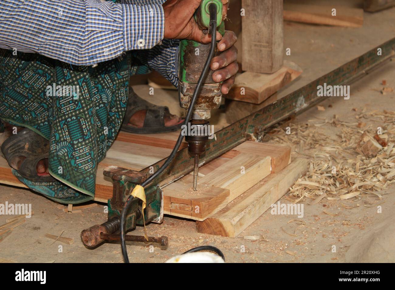 Skilled labour hi-res stock photography and images - Alamy