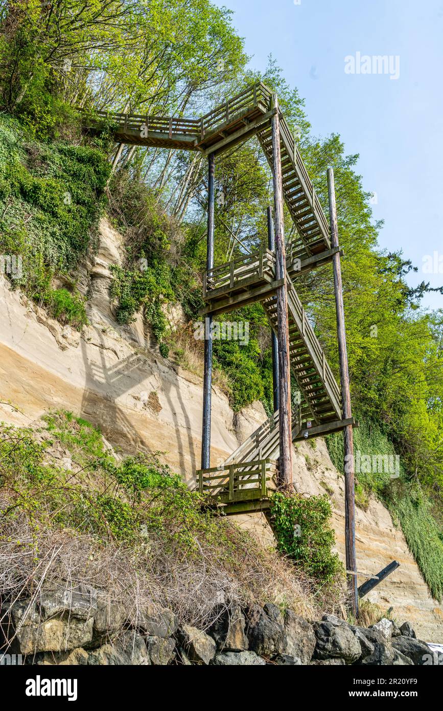 A view of wooden stairs by a cliff at Saltwater State Park in Des ...