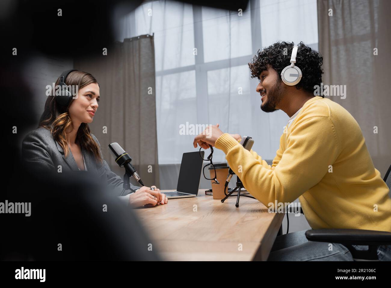 Interviewer hi-res stock photography and images - Alamy