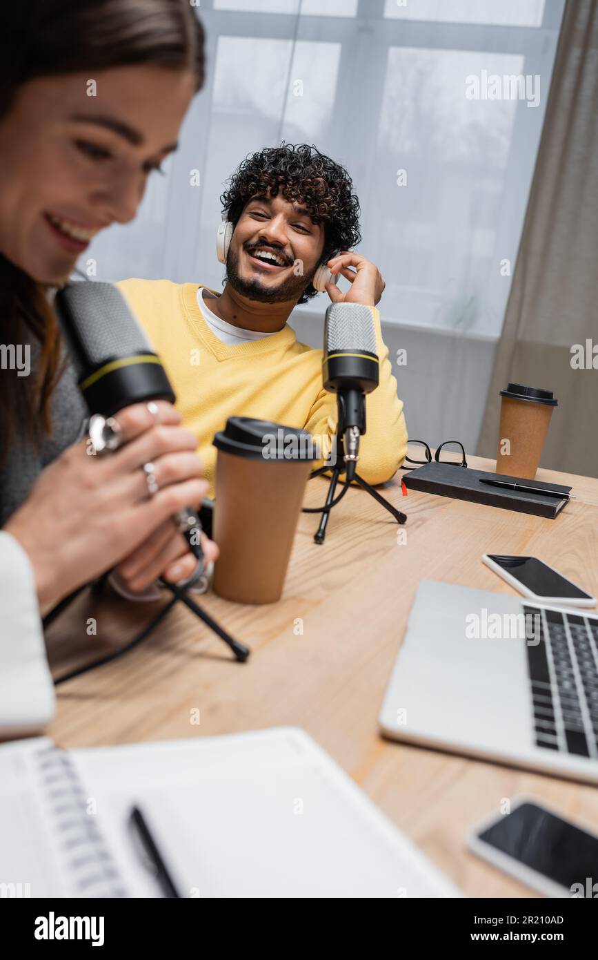 Interviewer laughing hi-res stock photography and images - Alamy