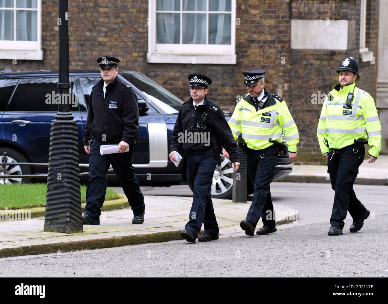 Police enter Number 10 Downing Street, London following a cabinet ...