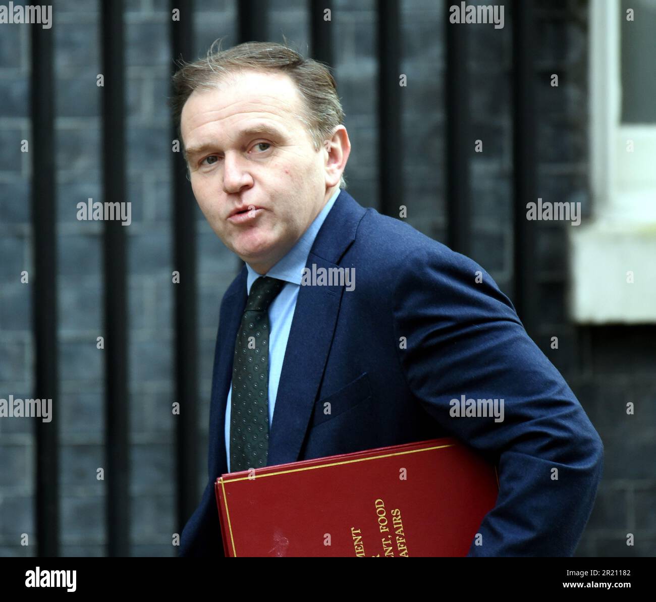 George Eustice, Environment Secretary, arrives outside Number 10 ...