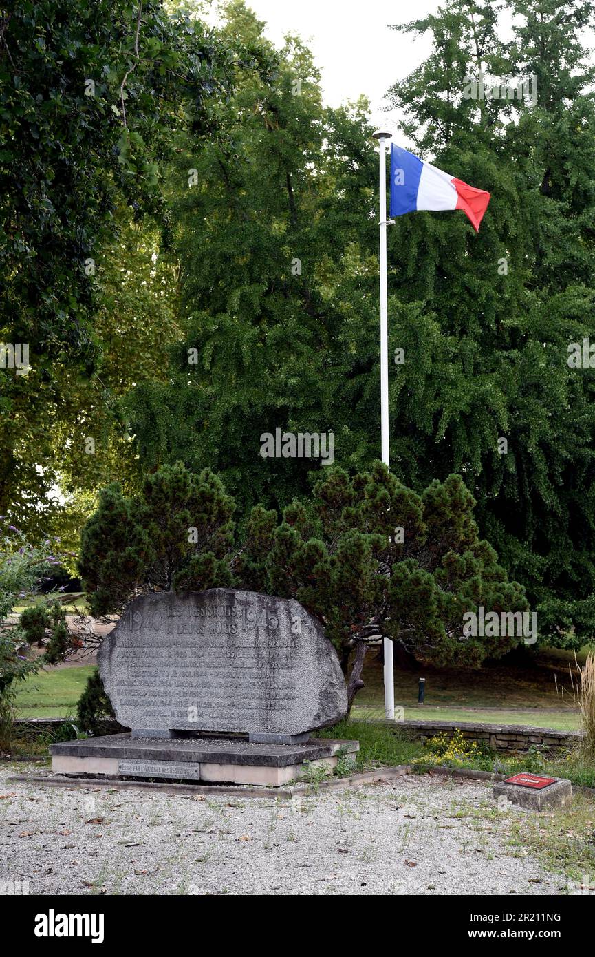 A plaque commemorating those who died during WWII in Sainte-Foy-la ...