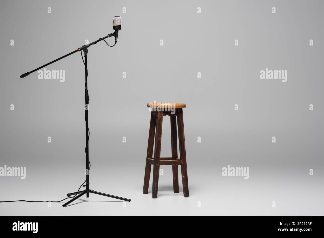 Mic stand stool hi-res stock photography and images - Alamy