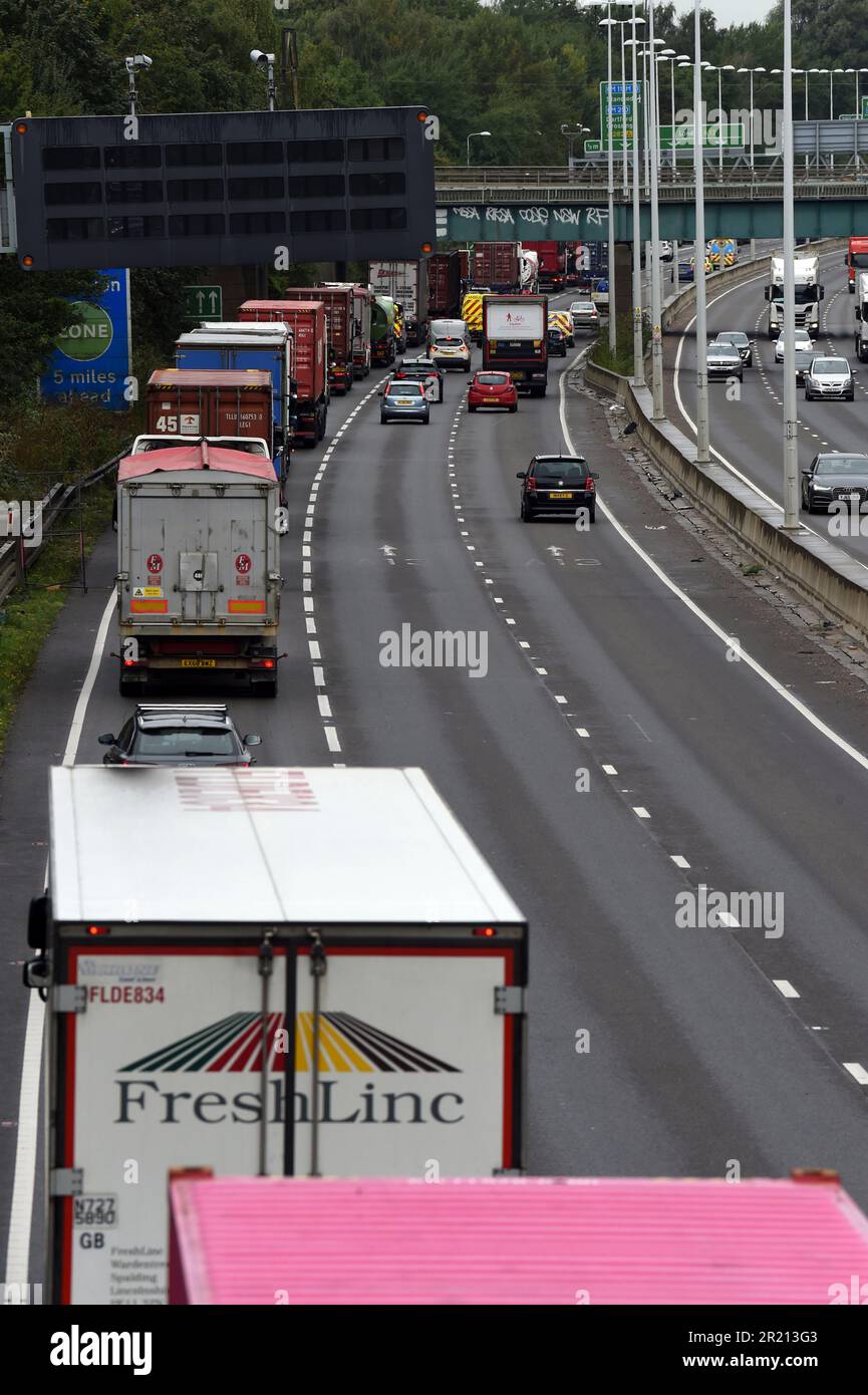 Heavy traffic built up as Climate Change protesters from Insulate ...