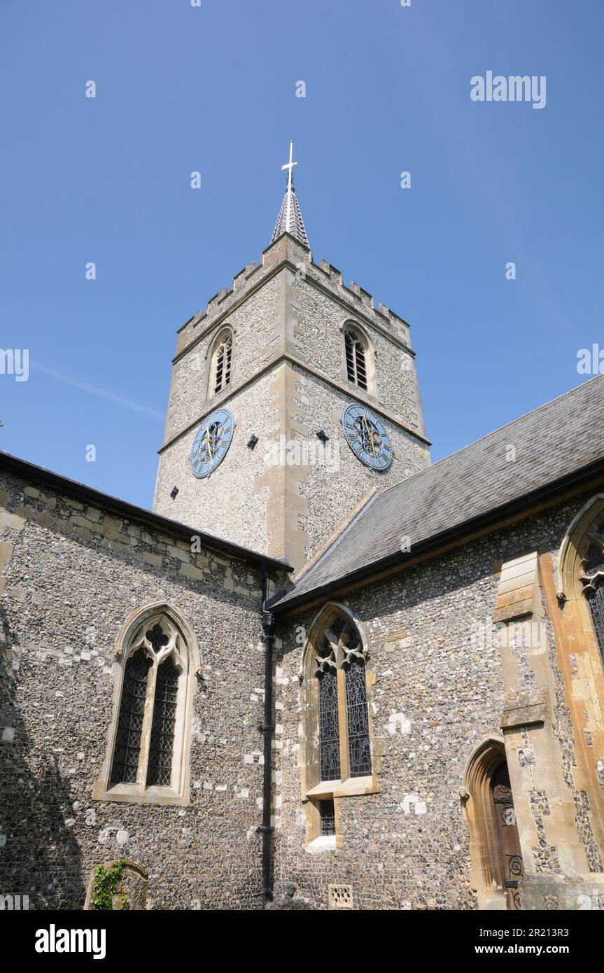 St marys church chesham buckinghamshire hi-res stock photography and ...