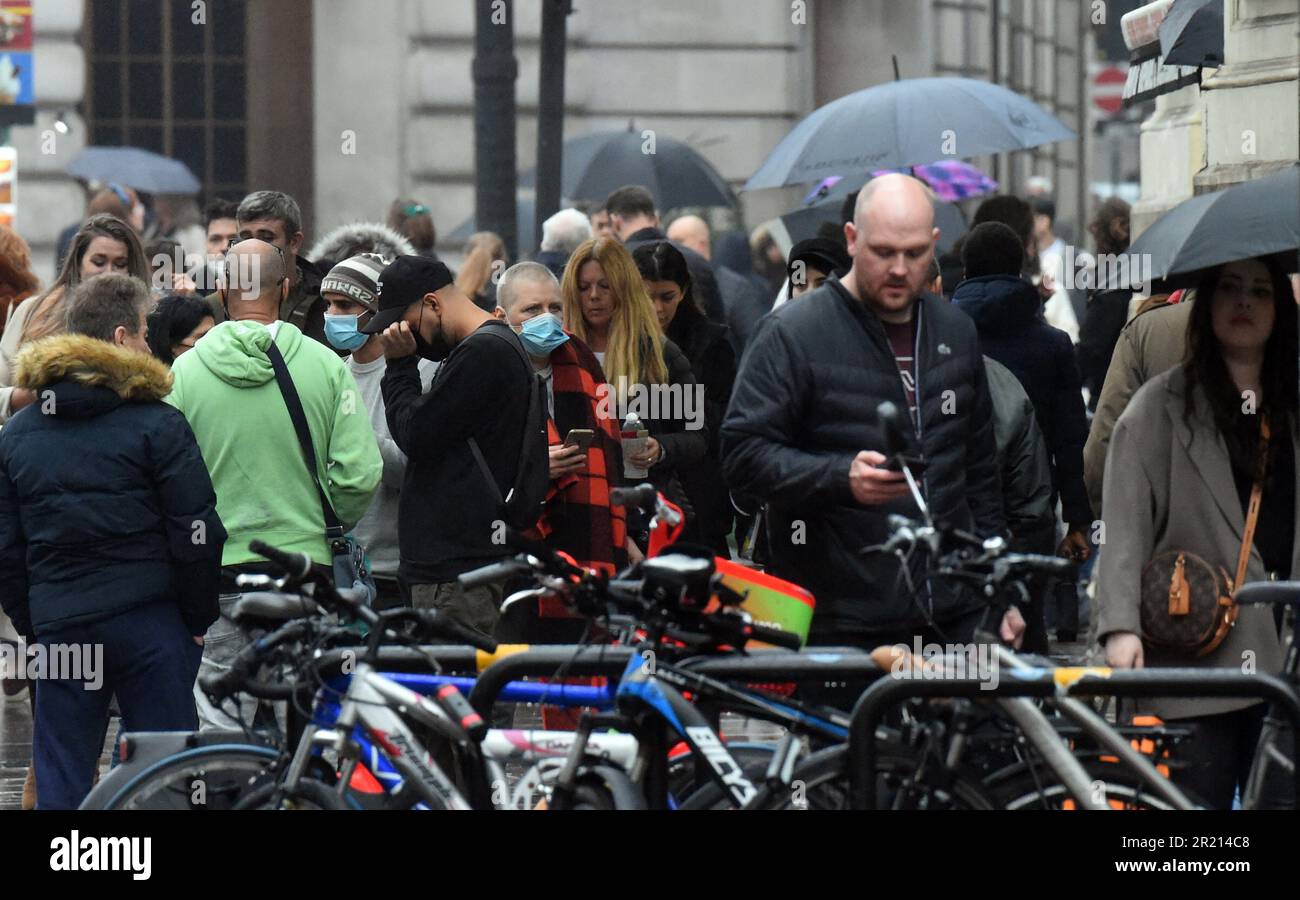 London amid the COVID-19 coronavirus pandemic following the lifting of ...