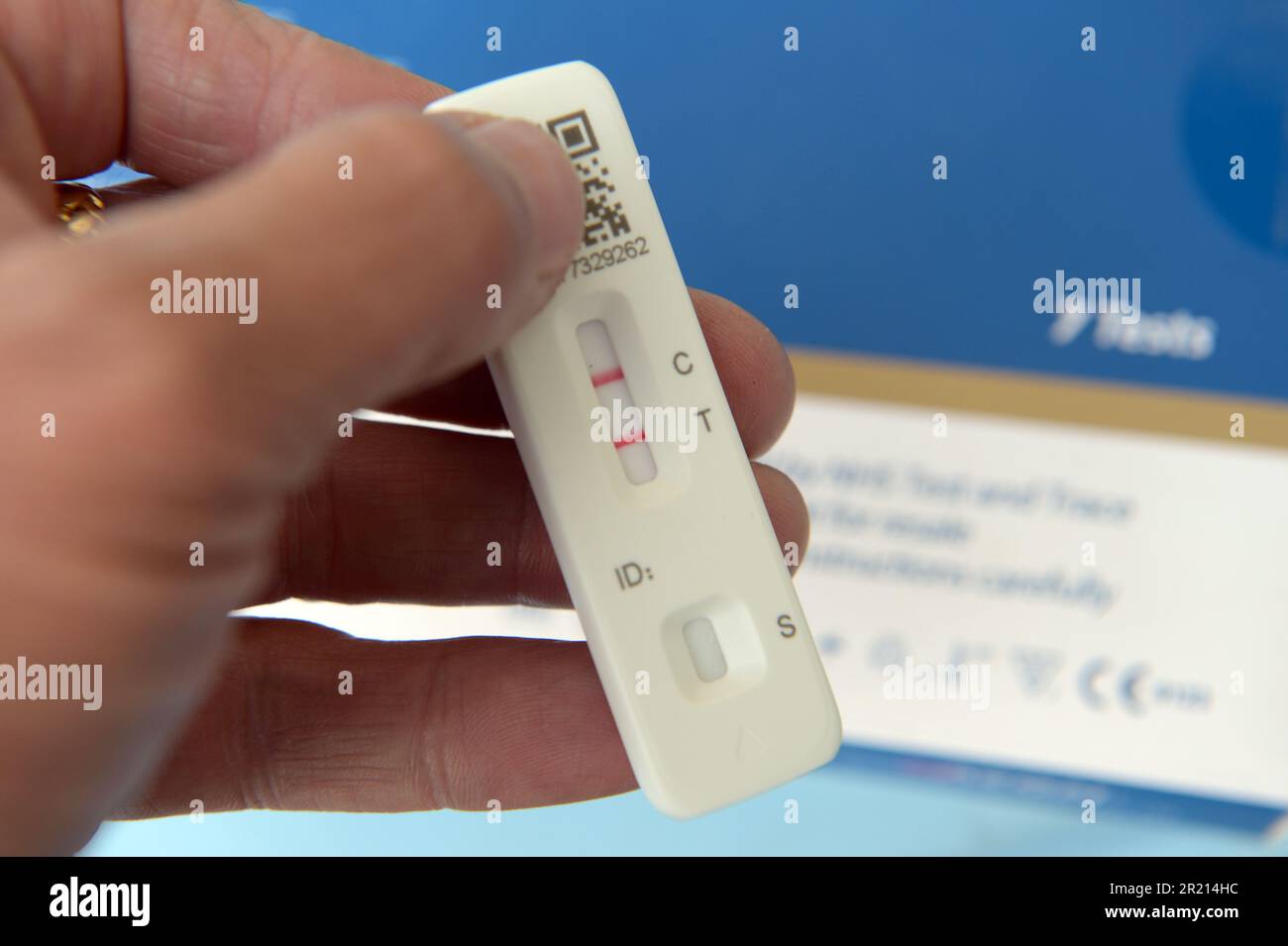 Flowflex covid test hi-res stock photography and images - Alamy