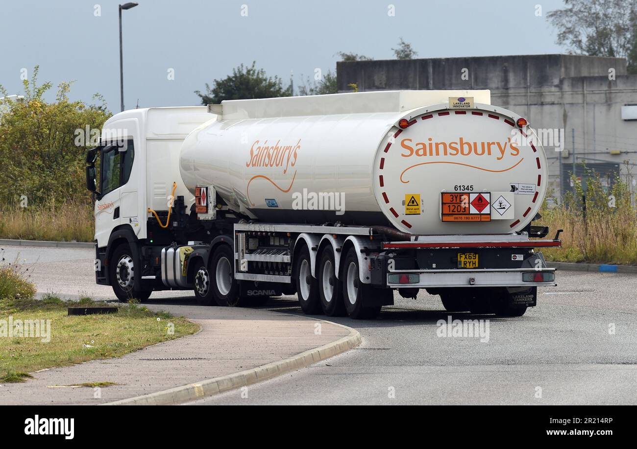 Navigator terminal thames hi-res stock photography and images - Alamy