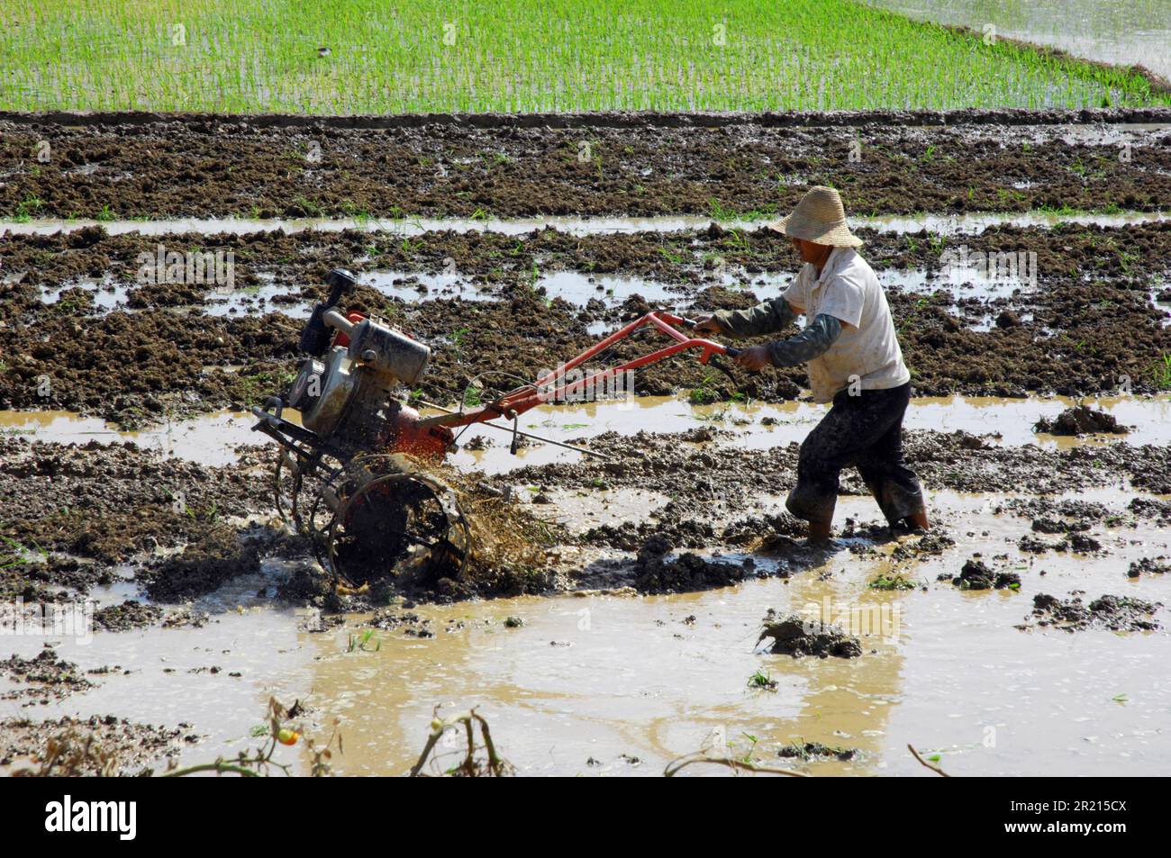 Peasant farming on the outskirts of Kaiyuan, Yunnan, China Stock Photo ...