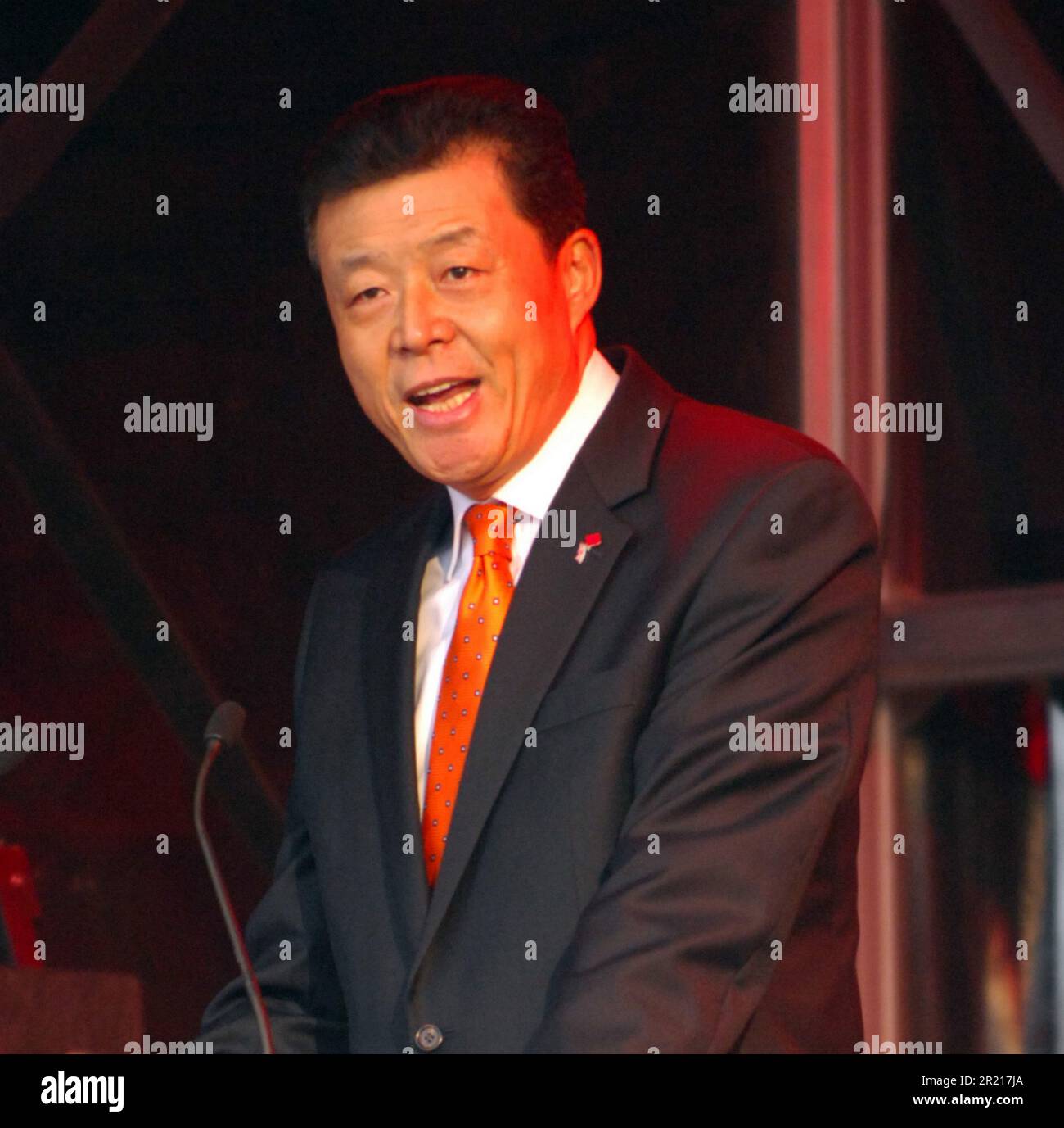 Trafalgar Square, Liu Xiaoming, Chinese ambassador to the United ...