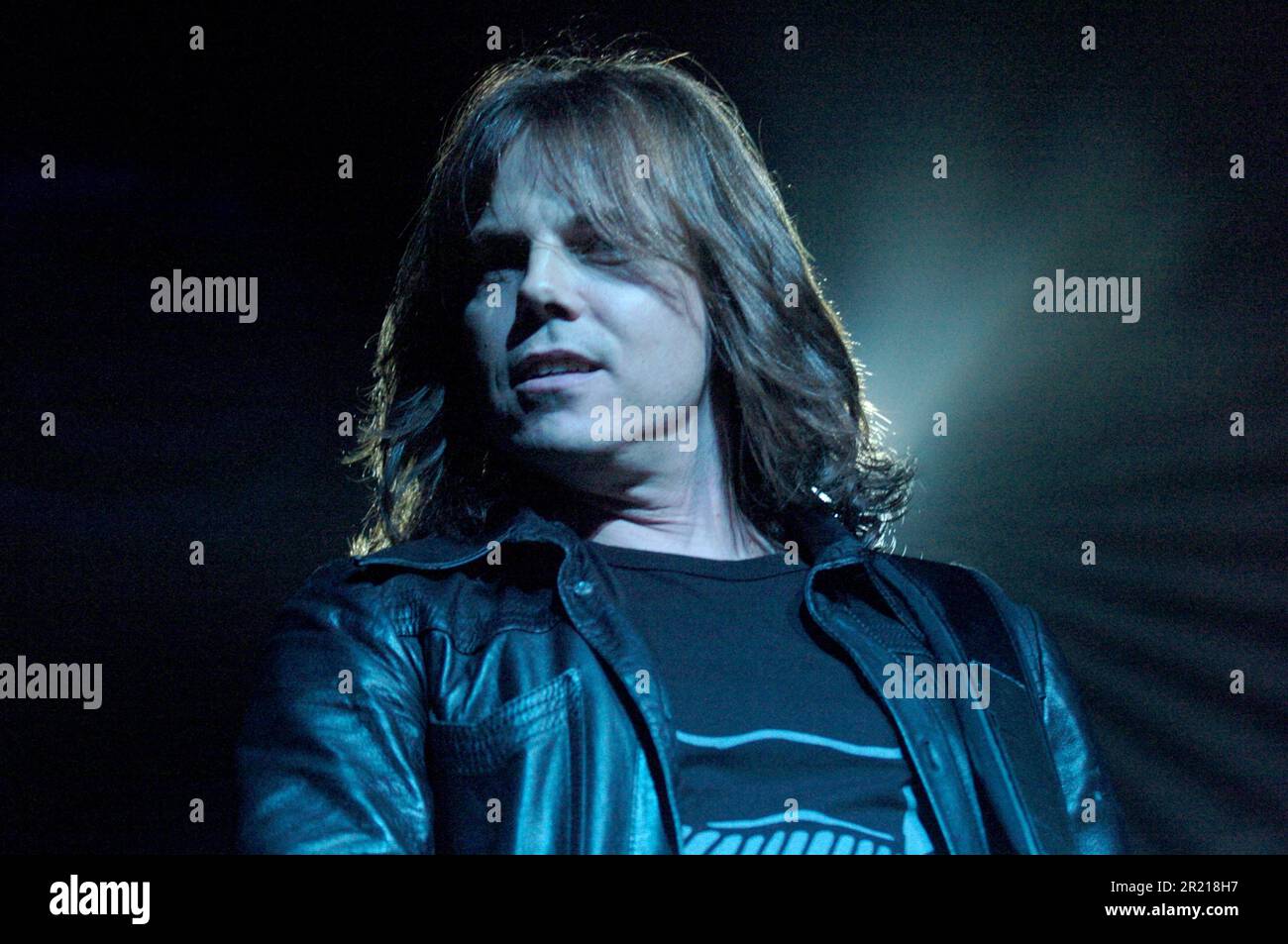 Milan Italy 2004-11-04 : Joe Tempest singer of Europe live concert at ...