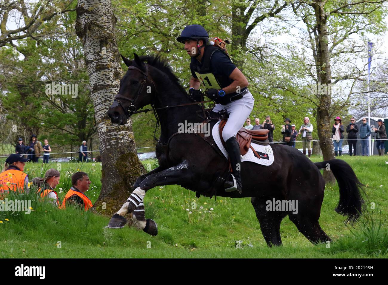 Tim Price from New Zealand riding Vitali in the Cross Country at ...