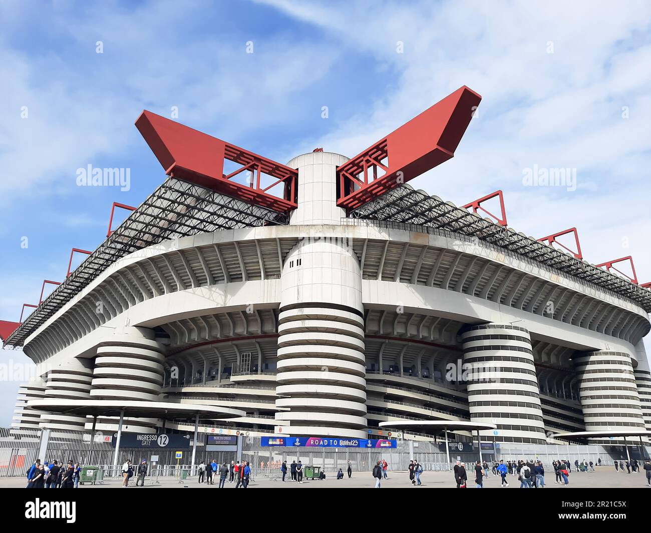 San siro stadium general view hi-res stock photography and images - Alamy