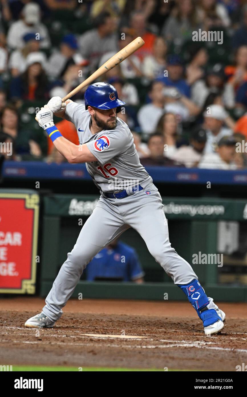 Chicago Cubs third baseman Patrick Wisdom (16) bats in the top of the ...
