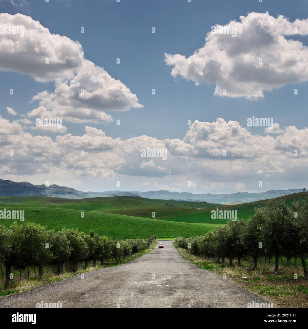 rural landscape in light of Sicily, Italy Stock Photo - Alamy