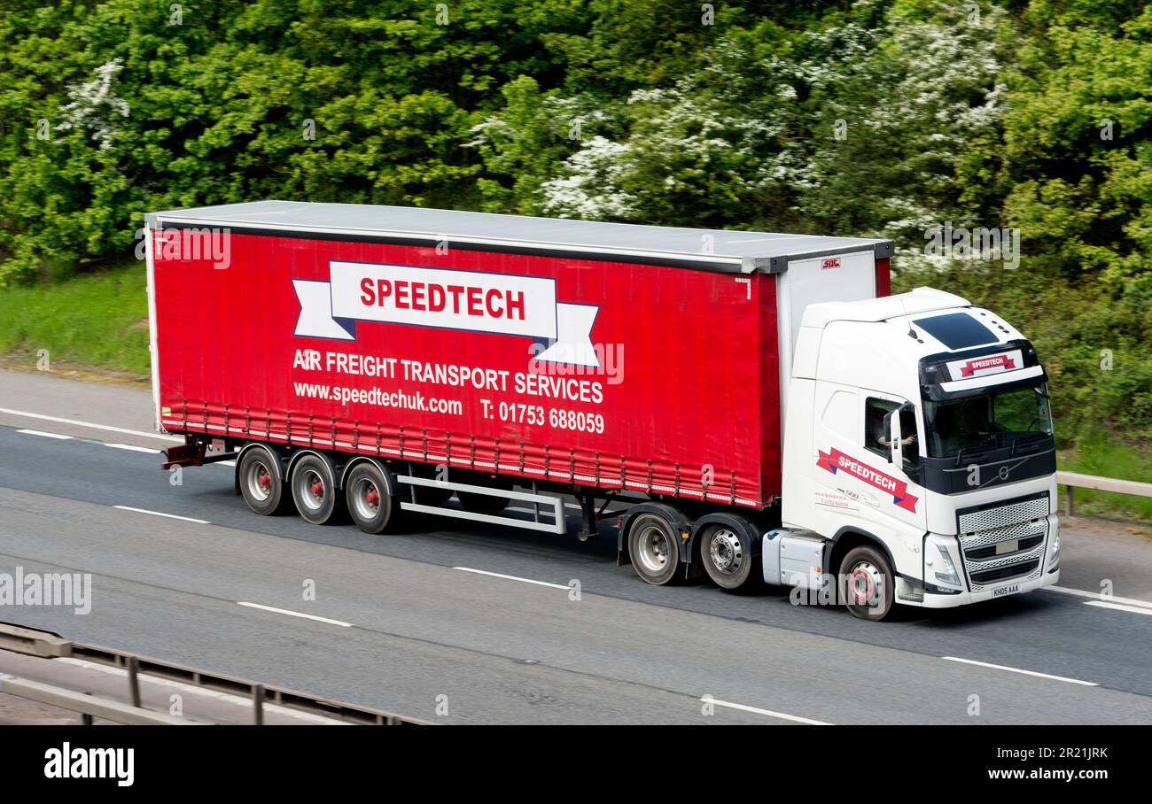 Speedtech lorry on the M40 motorway, Warwickshire, UK Stock Photo - Alamy