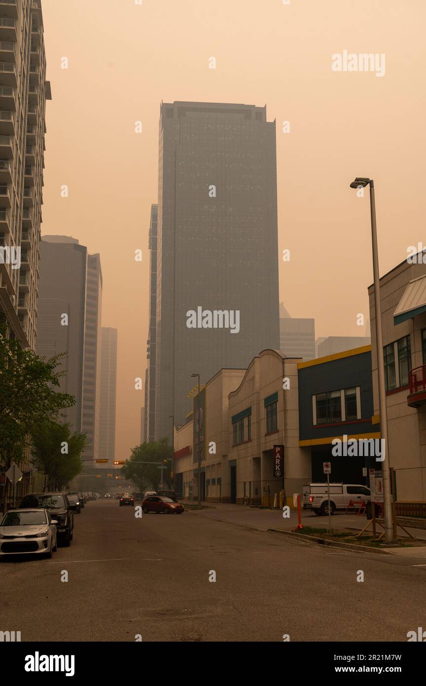 Calgary, Alberta, Canada, 16 May 2023. Heavy smoke pollution from the ...
