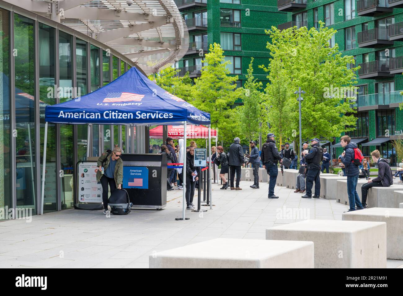 Covered exterior check-in reception position for American citizens ...