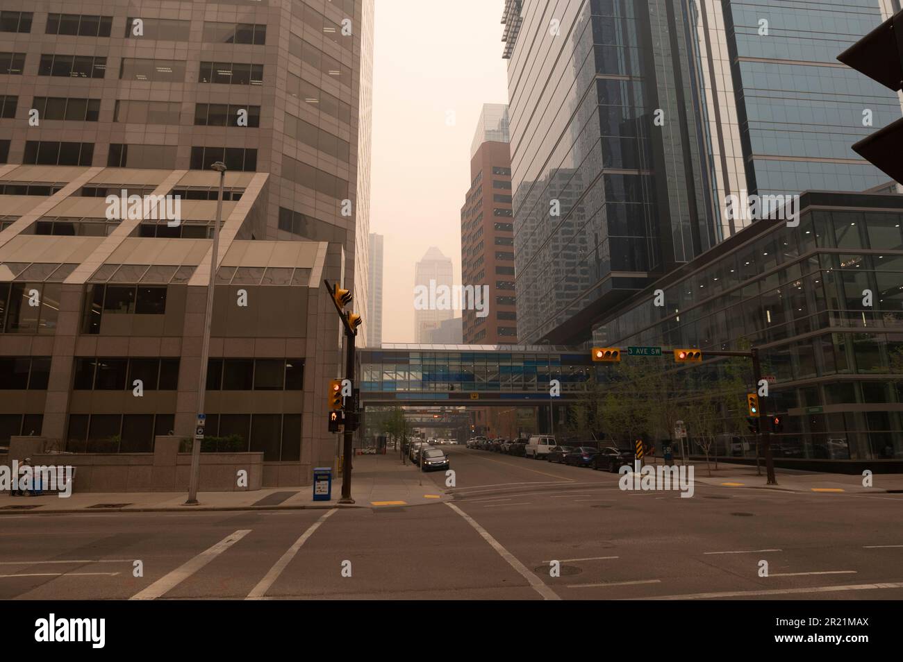 Calgary, Alberta, Canada, 16 May 2023. Heavy smoke pollution from the ...