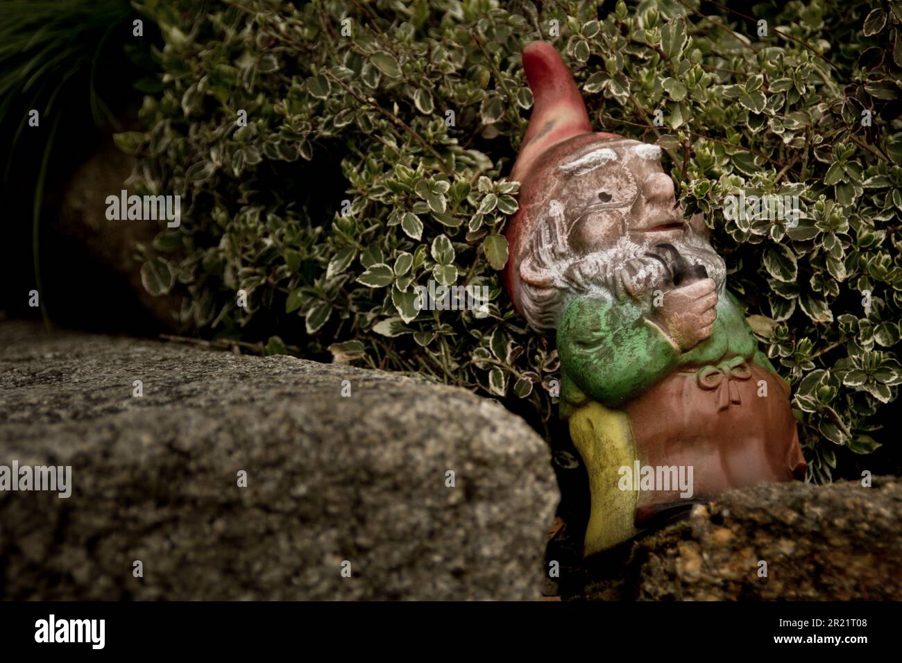 Broken garden gnome hi-res stock photography and images - Alamy