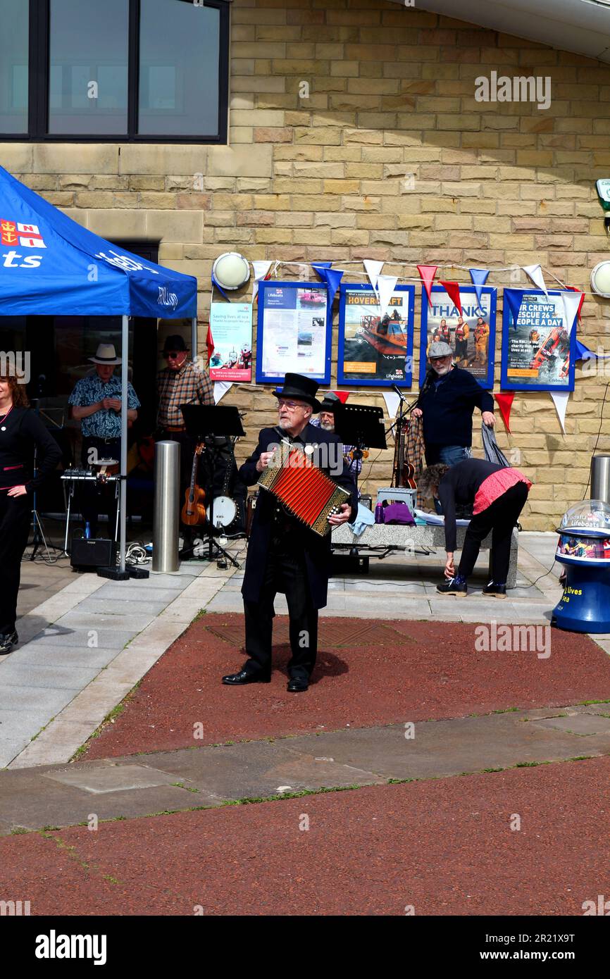Coronation promenade hi-res stock photography and images - Alamy