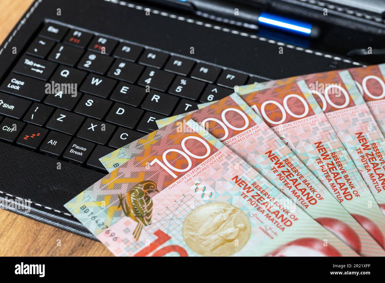 E paymen hi-res stock photography and images - Alamy