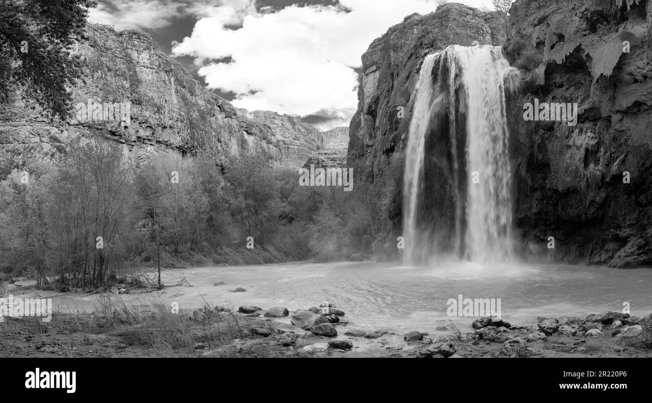 Arizona spring sightseeing Black and White Stock Photos & Images - Alamy