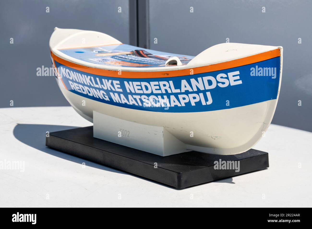 Bunkerbootje hi-res stock photography and images - Alamy