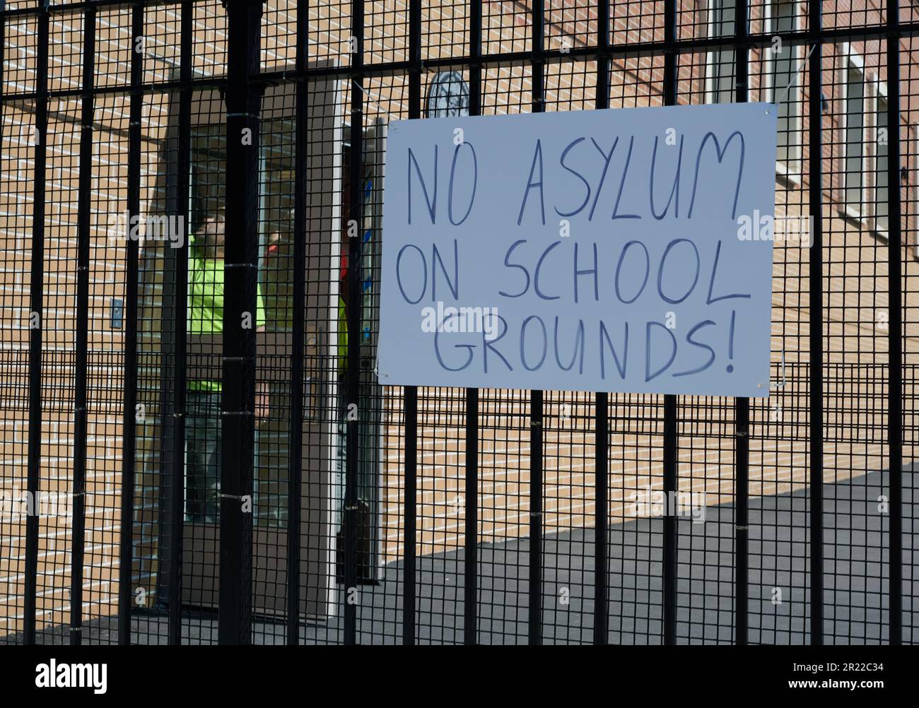 20230516 ednaleshowitz ps17 23 hi-res stock photography and images - Alamy