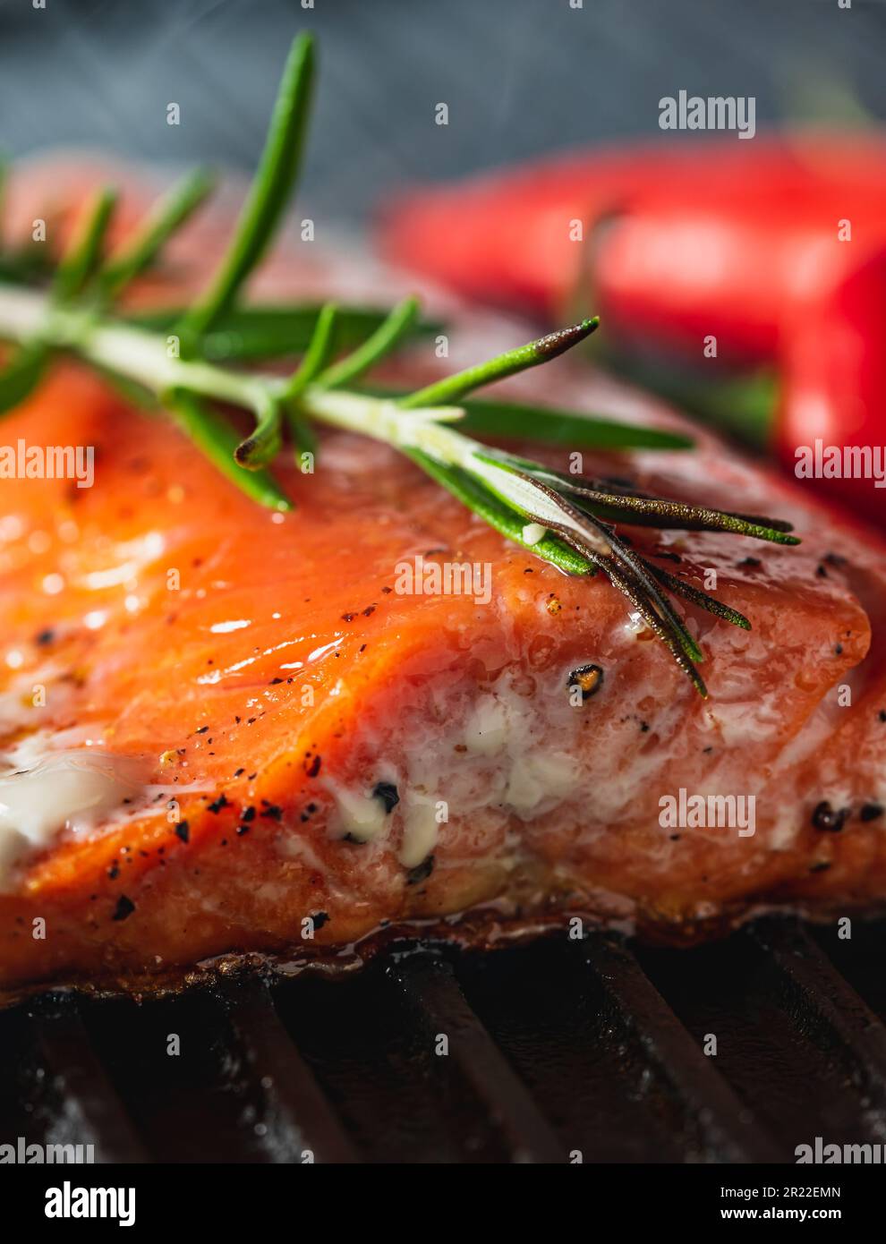 Salmon cooking pan fillet hi-res stock photography and images - Alamy