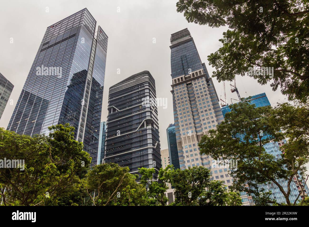 High rise buildings in singapore hi-res stock photography and images ...