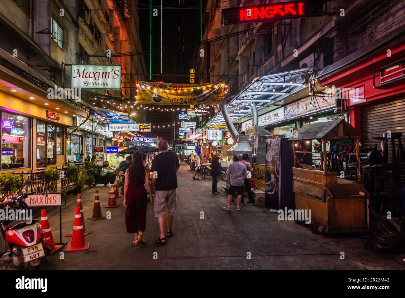 Nana sukhumvit bangkok hi-res stock photography and images - Alamy