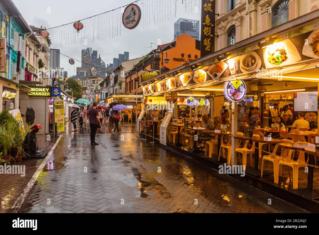 Singapore shophouse restaurant hi-res stock photography and images - Alamy
