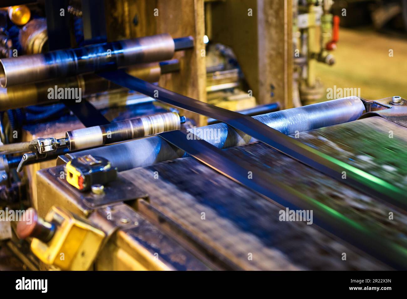 Calendering rollers hi-res stock photography and images - Alamy
