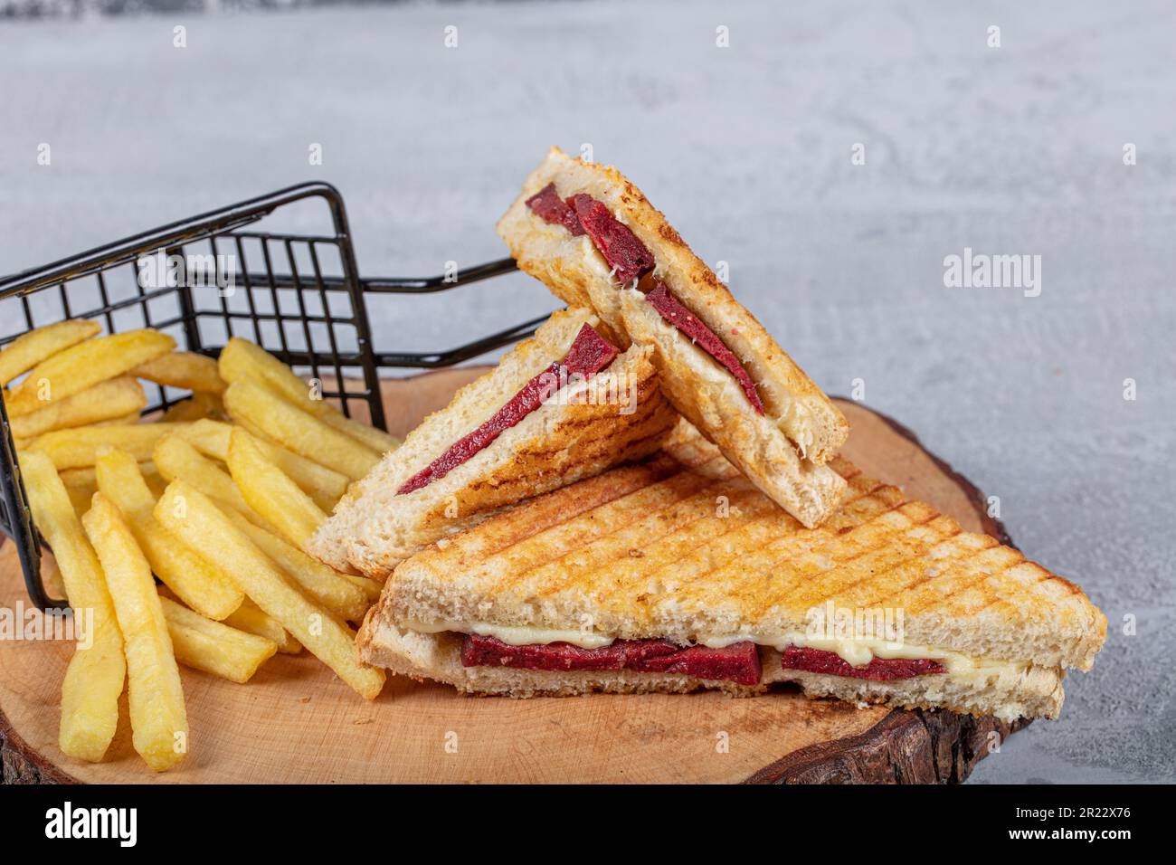 Turkish toast, mixed toast with cheddar cheese, sausage and ham, with ...