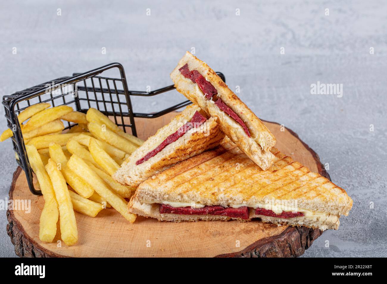 Turkish toast, mixed toast with cheddar cheese, sausage and ham, with ...