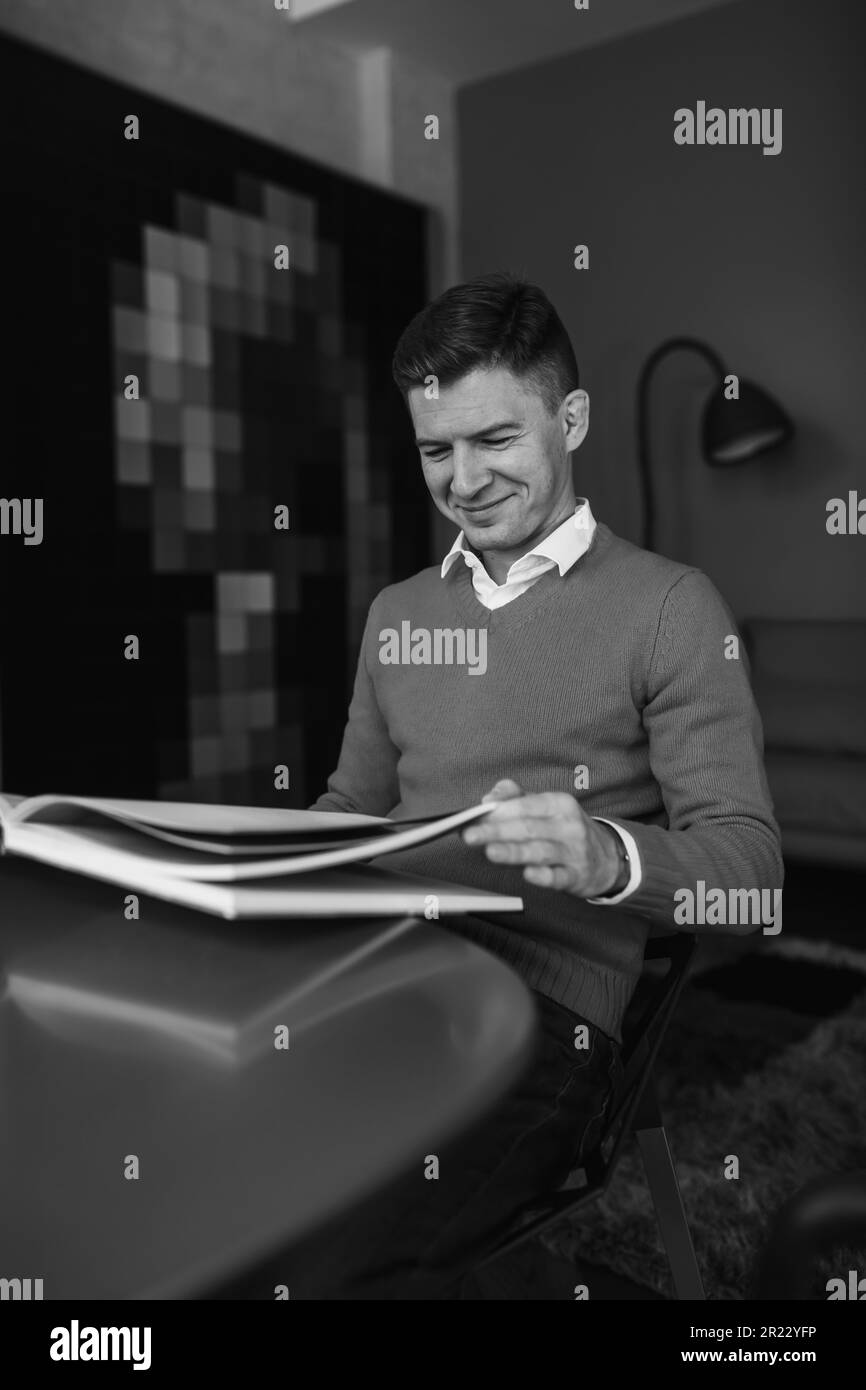 handsome men bw portrait studio Stock Photo - Alamy